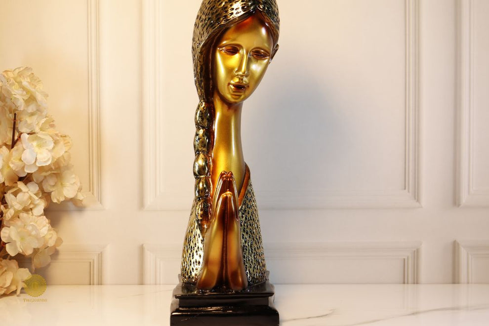 Welcome Lady Statue | The Gharnish